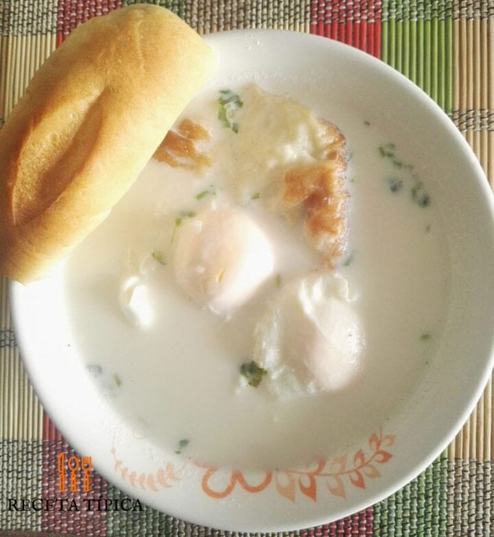 Changua (Colombian Egg and Milk Soup)