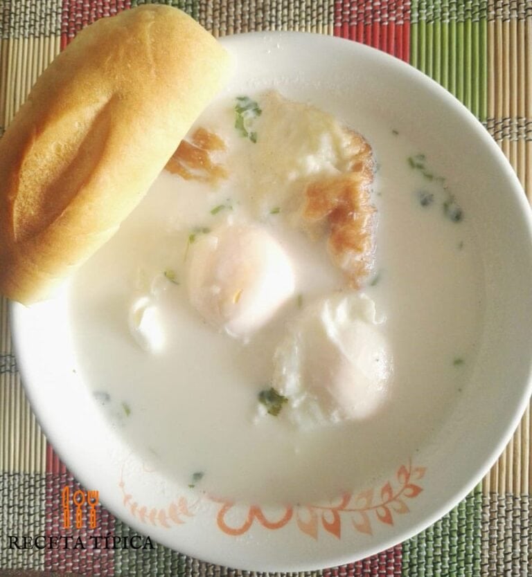 Changua (Colombian Egg and Milk Soup)
