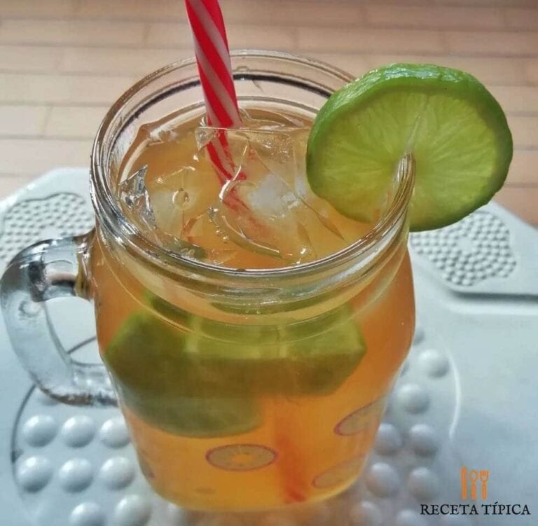 Cómo hacer Guarapo o Guandolo (Un Receta Fácil y Refrescante)