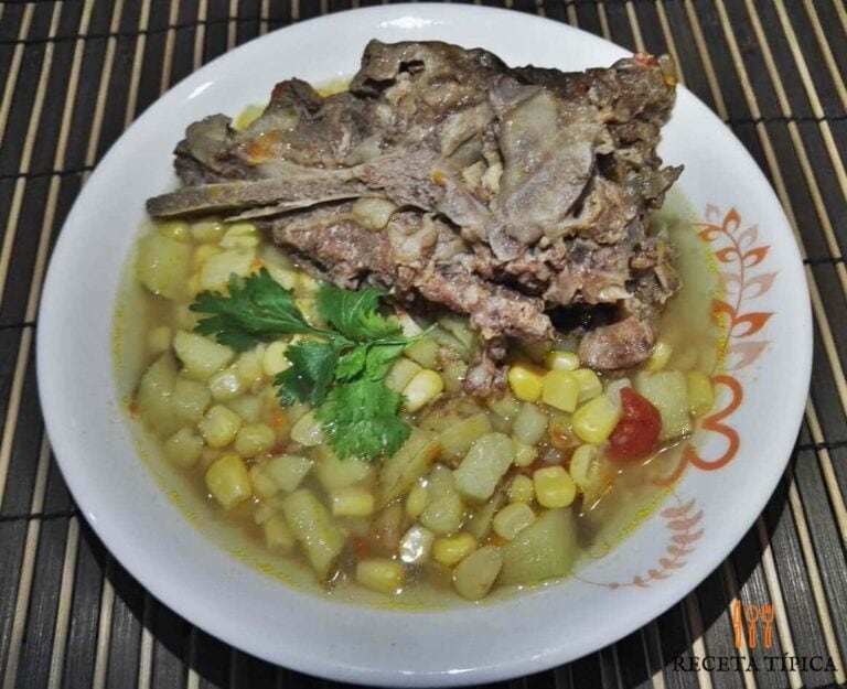 Cómo hacer Sopa de Mute (Una Receta Tradicional Colombiana)